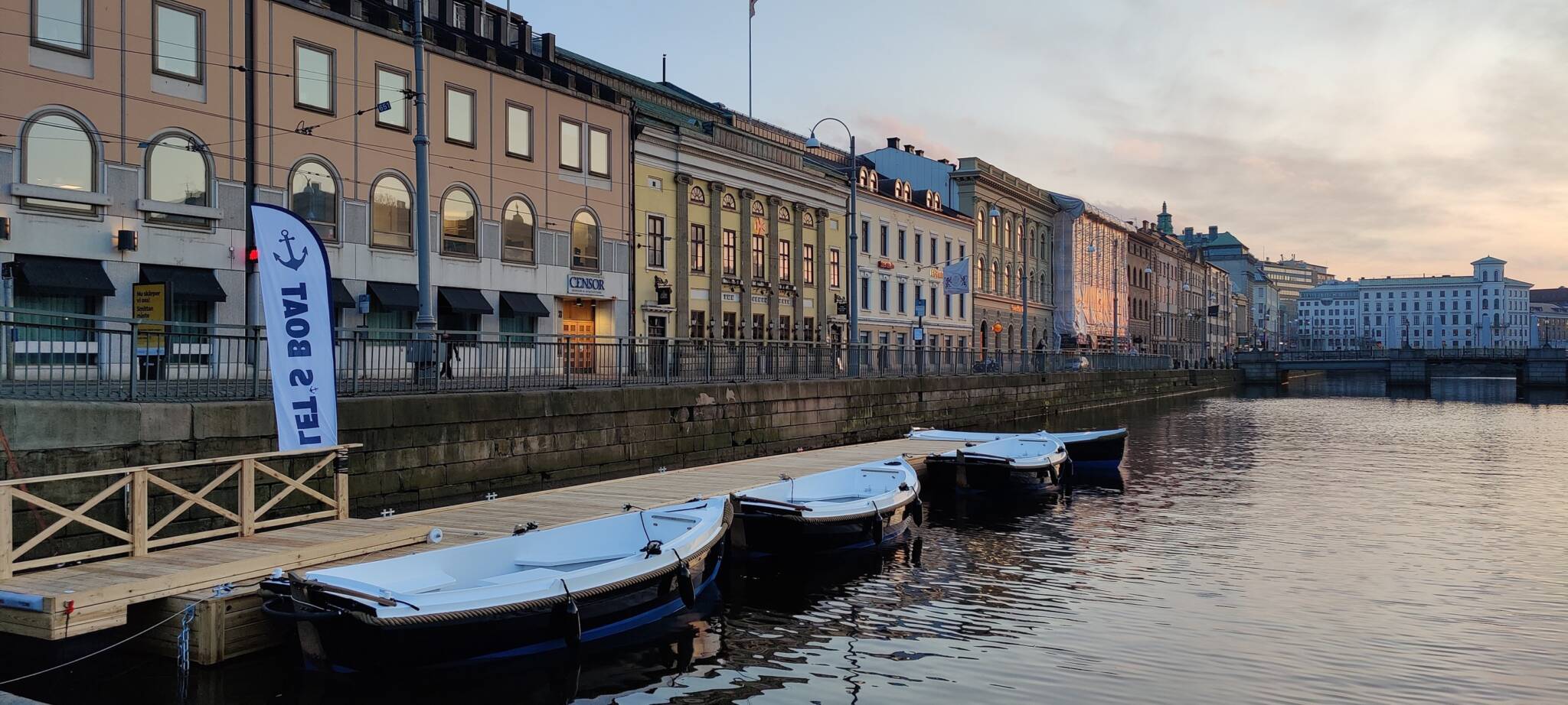 Hyr egen el-båt - Gästhamnsguiden Sverige